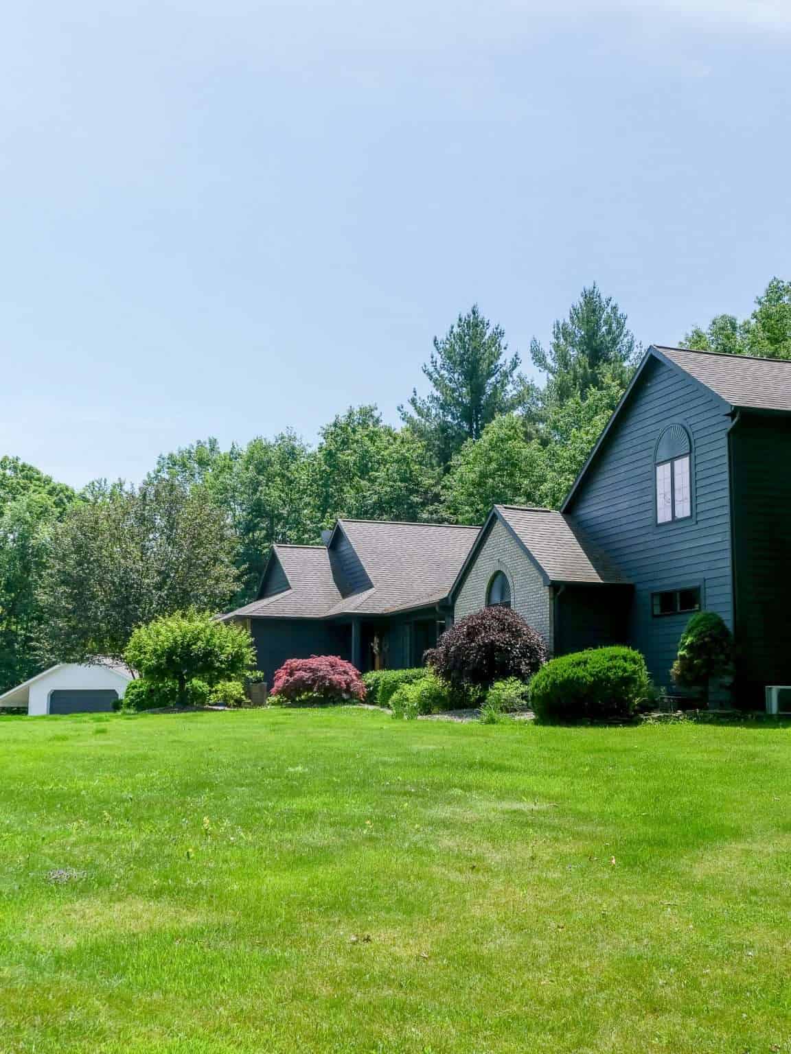 21 Design Ideas for Landscaping a Large Yard - Grace In My Space