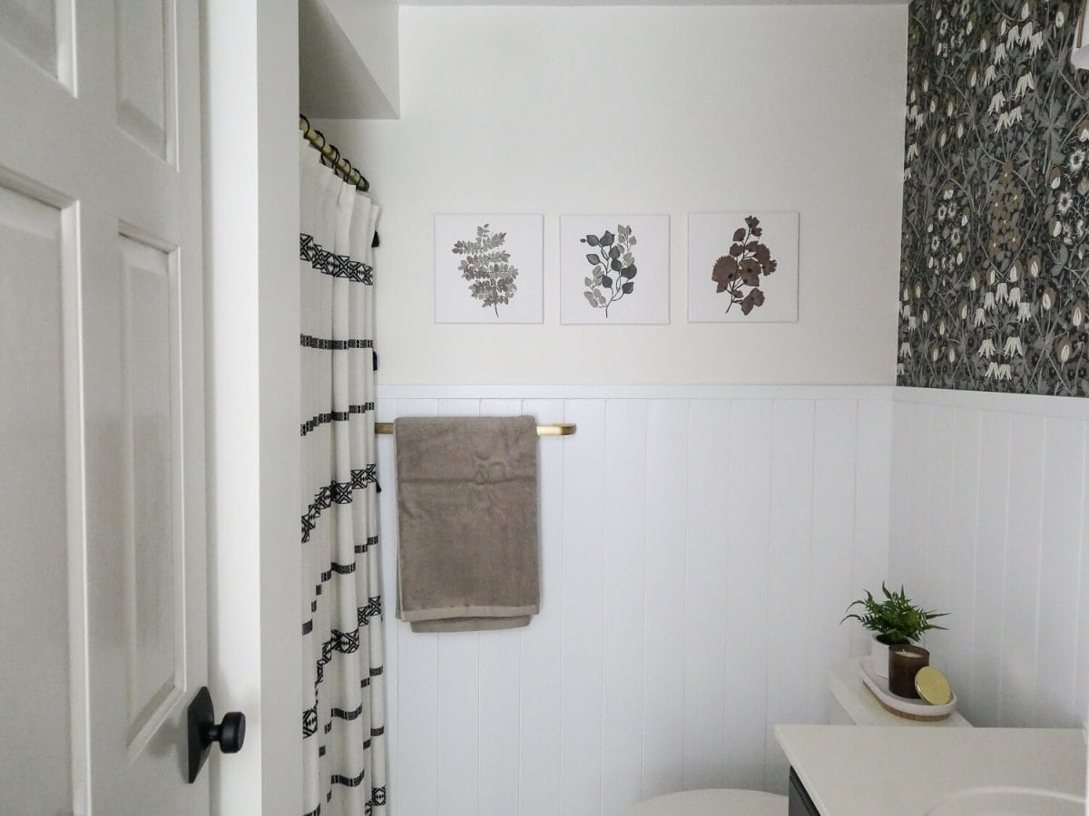 10 Creative Ideas to Make Your Windowless Bathroom Bright and Airy ...